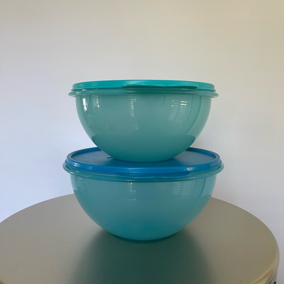 Tupperware | Kitchen | Tupperware Set Of 2 Mixing Bowl With Lids | Poshmark